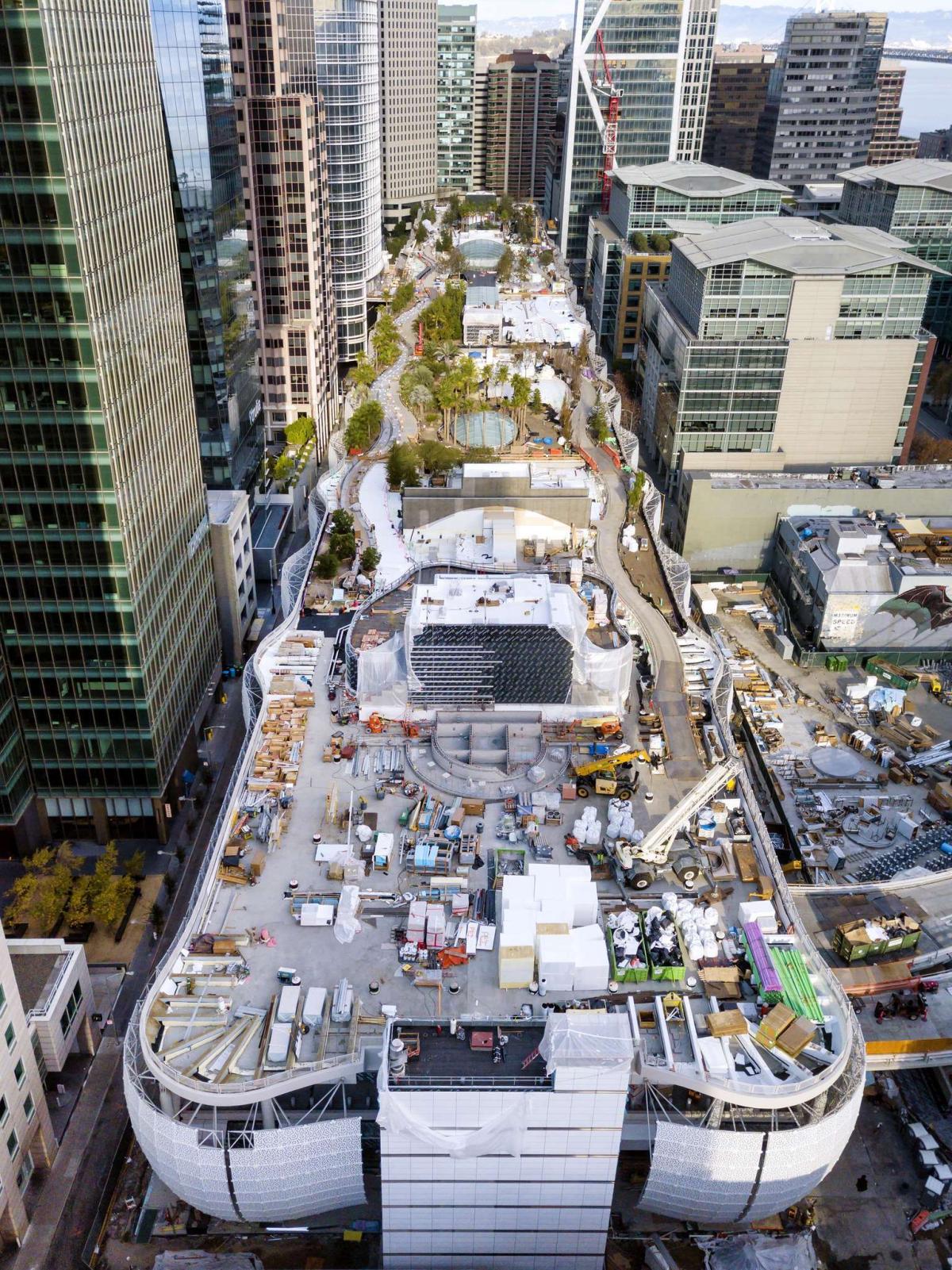 Touring an Elevated Urban Oasis | SPUR