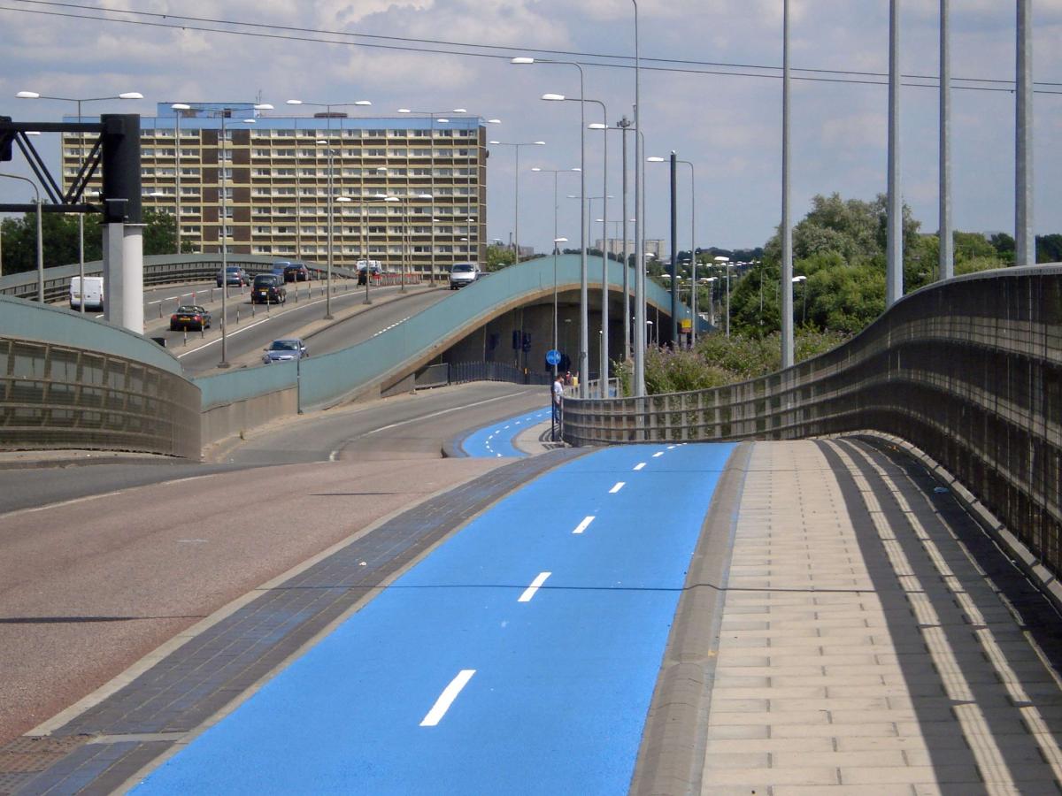 Can Cycling Superhighways Succeed in the Bay Area? | SPUR